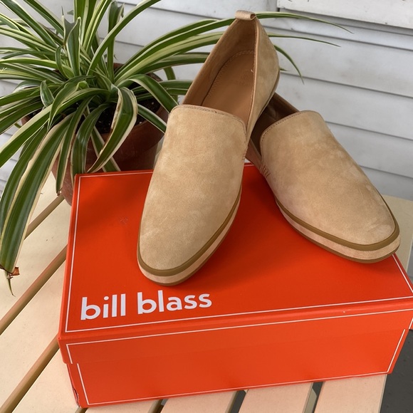 bill blass | Shoes | Bill Blass Sutton Slip On In Nude Size 65 Nwb ...
